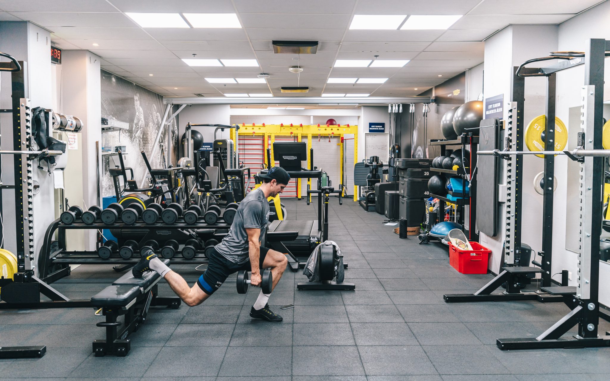 Watch how Jokerit is benefiting from BrainLit's BioCentric Lighting ...